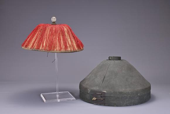 CHINESE MANDARIN'S SUMMER HAT WITH BOX, Qing dynasty, with fifth rank ...